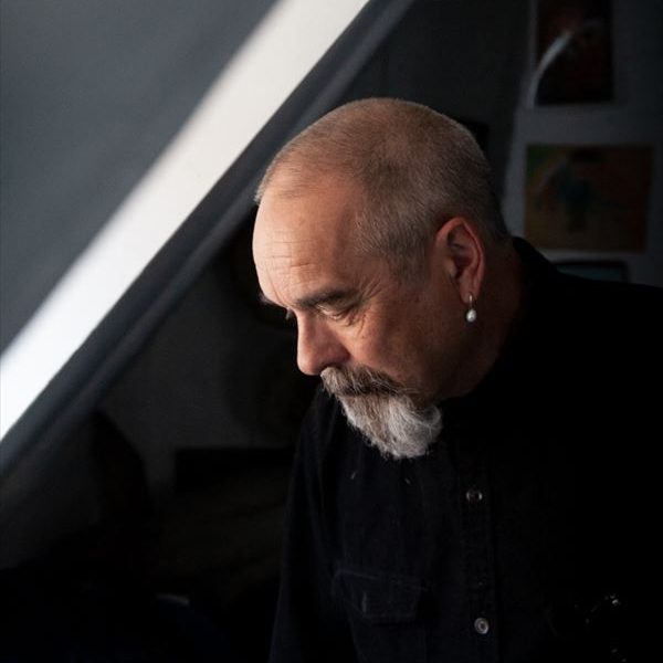 ロジャー・イーノがアルバム『The Turning Year』を4月22日にリリース