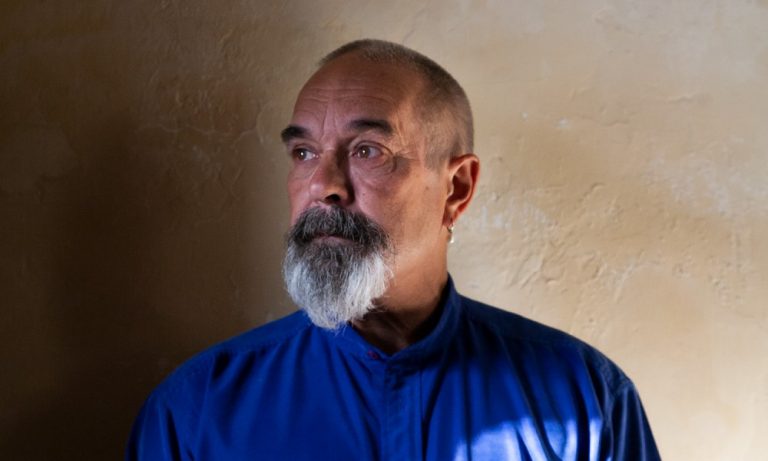 ロジャー・イーノ最新インタビュー：新作『The Turning Year』を語る